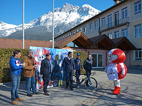 Maskottchen der WM 2018 in Innsbruck heißt Helmi - sport.ORF.at